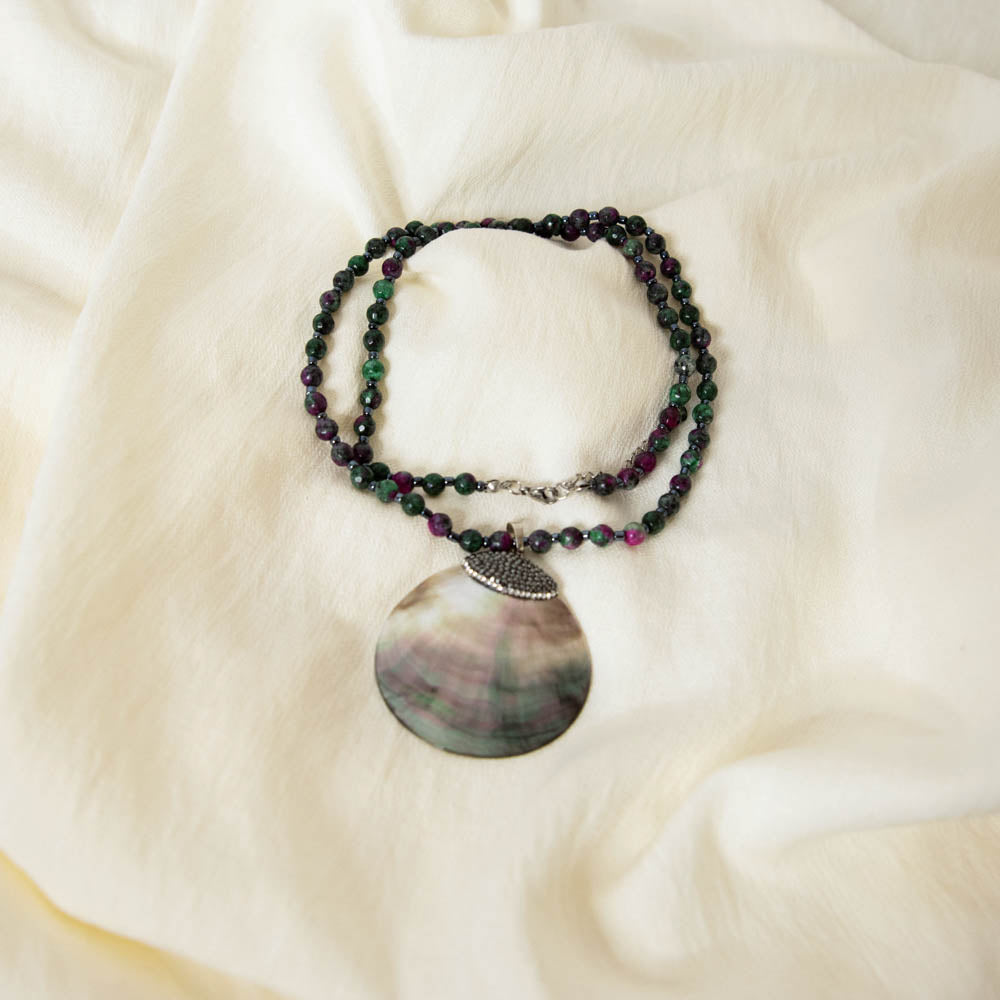 Natural Rainbow Shell Necklace – JUSTYNA KAMINSKA NY INC